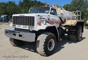 1985 GMC C7000 Lot No. NX9004 Other Equipment For Sale with 946,758 mi | Tractor Zoom