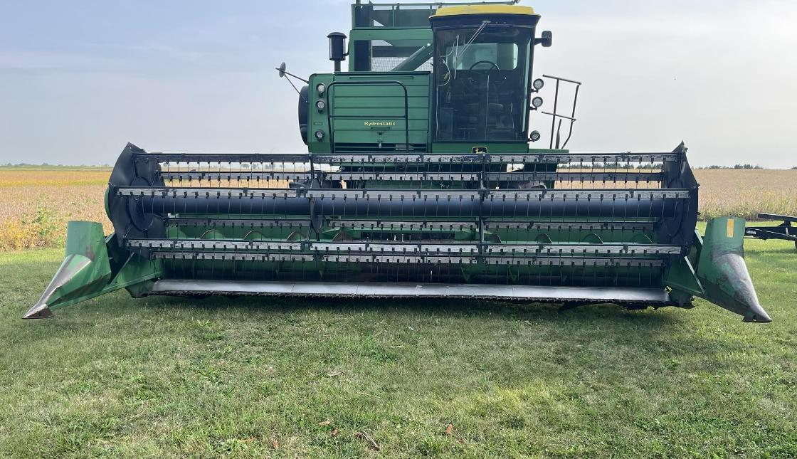 SOLD - 1985 John Deere 220 Harvesting with 20 ft | Tractor Zoom