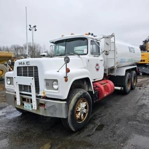 SOLD - 1985 Mack R688ST Lot No. 2006 Other Equipment with 7,079 mi | Tractor Zoom