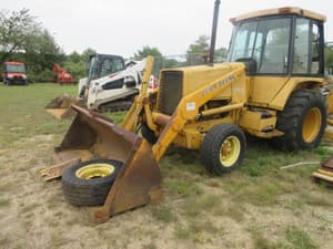 SOLD - 1986 John Deere 410C Lot No. F10344 Construction with 852 Hrs ...