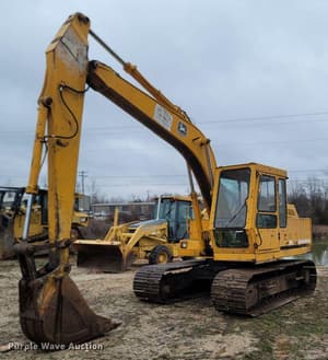 SOLD - 1986 John Deere 490 excavator Construction with 4,209 Hrs ...