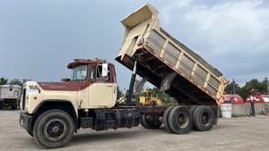 SOLD - 1986 Mack R686ST Lot No. 6233 Other Equipment with --- mi | Tractor Zoom