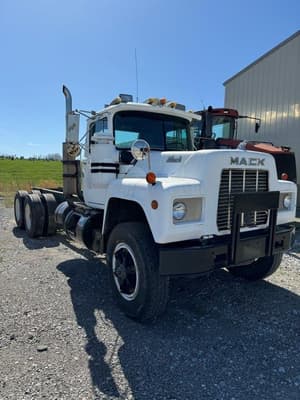 SOLD - 1986 Mack RD600 Lot No. 548 Other Equipment with 623,800 mi ...