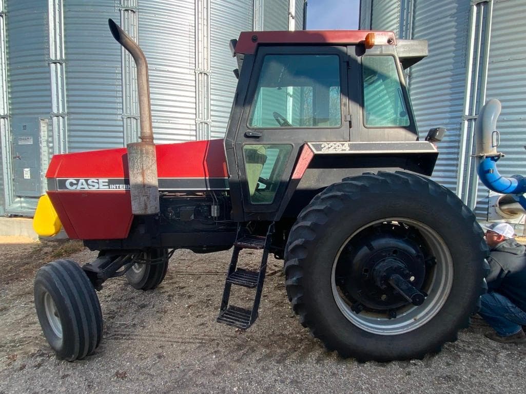 1987 Case IH 2294 Tractors 100 to 174 HP for Sale | Tractor Zoom