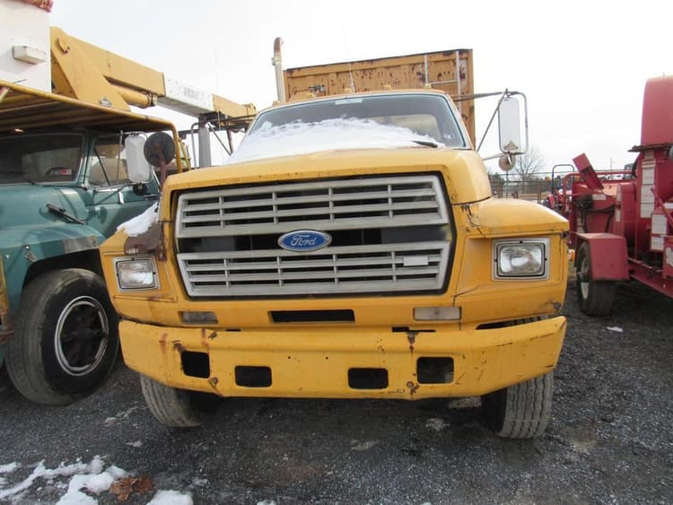 1987 Ford F-800 Other Equipment Trucks for Sale | Tractor Zoom
