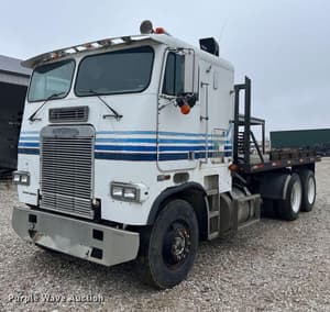 SOLD - 1987 Freightliner FLT Lot No. LD9906 Other Equipment with ...