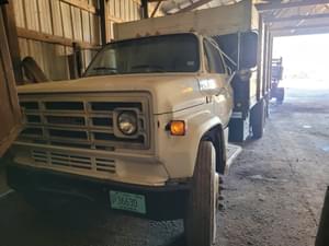 1987 GMC 7000 Lot No. 7 Other Equipment For Sale with --- mi | Tractor Zoom