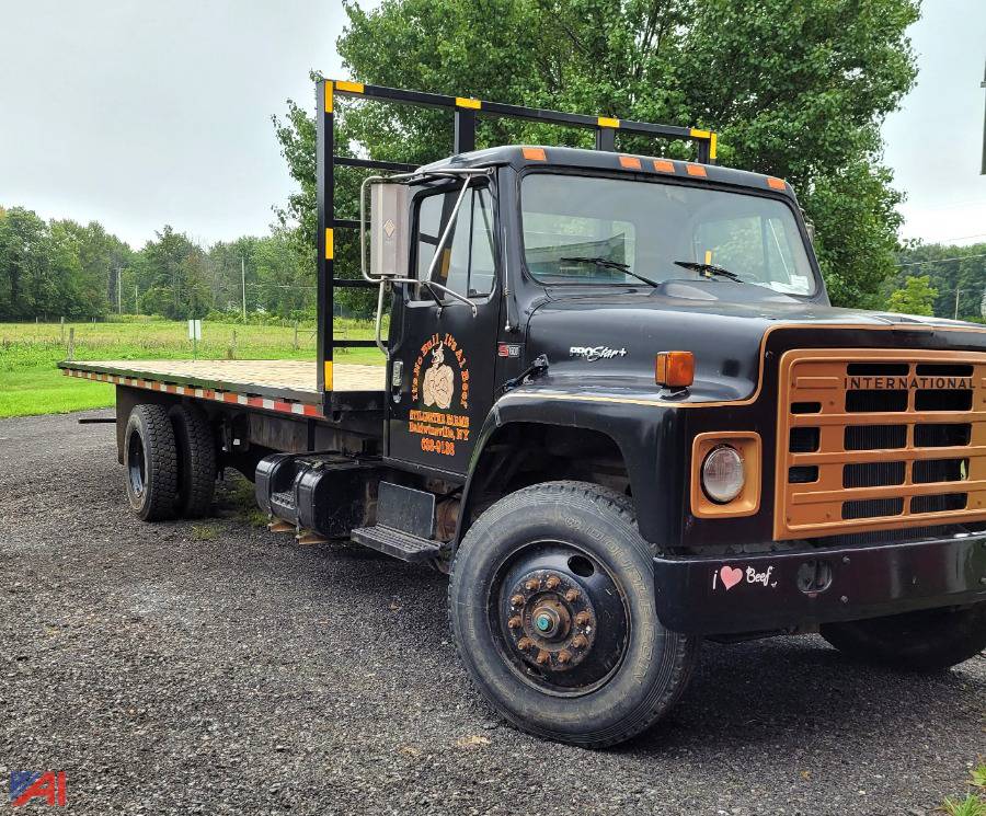 SOLD - 1987 International S1900 Other Equipment with --- mi | Tractor Zoom