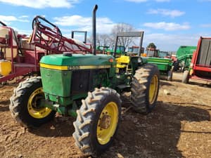 SOLD - 1987 John Deere 2555 Tractors with 6,915 Hrs | Tractor Zoom