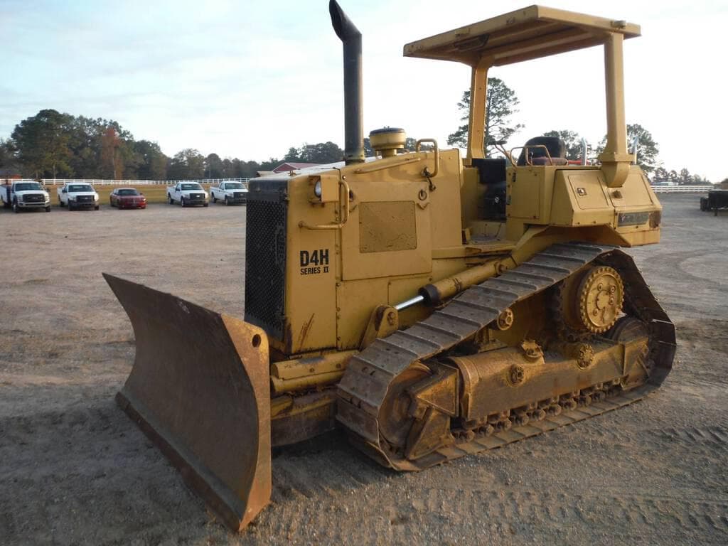 Tractor Zoom - 1988 Caterpillar D4H Series II
