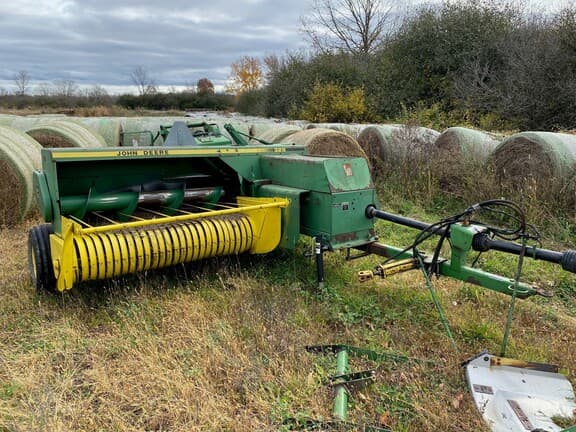 1988 John Deere 328 Hay and Forage Balers - Square for Sale | Tractor Zoom