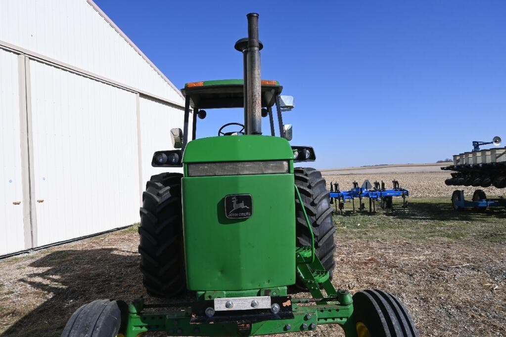1988 John Deere 4050 Tractors 100 to 174 HP for Sale | Tractor Zoom