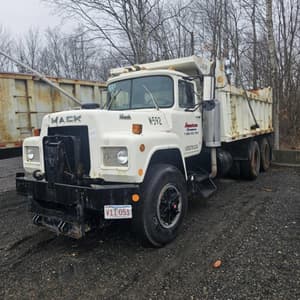 SOLD - 1988 Mack RD600 Lot No. 2015 Other Equipment with 107,350 mi | Tractor Zoom