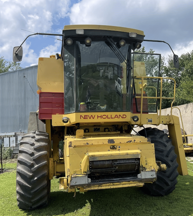 1988 New Holland TR86 Combines Class 6 for Sale | Tractor Zoom