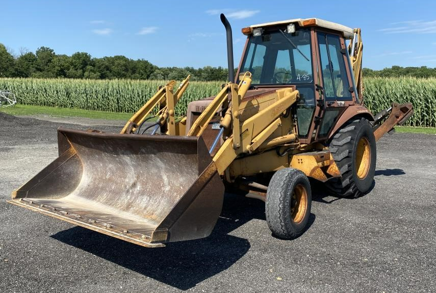 SOLD - 1989 Case 580K Lot No. 34f8f8df-133f-11ed-9544-0246304ce823 ...