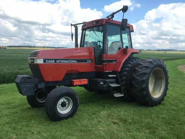 SOLD - 1989 Case IH 7110 Tractors 100 to 174 HP | Tractor Zoom
