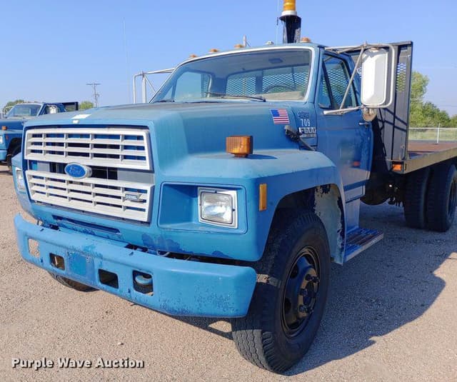 1989 Ford F-600 Lot No. NY9500 Other Equipment For Sale with 92,940 mi | Tractor Zoom
