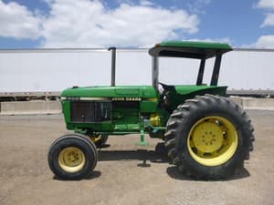SOLD - 1989 John Deere 2555 Tractors with 917 Hrs | Tractor Zoom