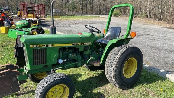 SOLD - 1989 John Deere 750 Tractors Stock No. 291304 | Tractor Zoom