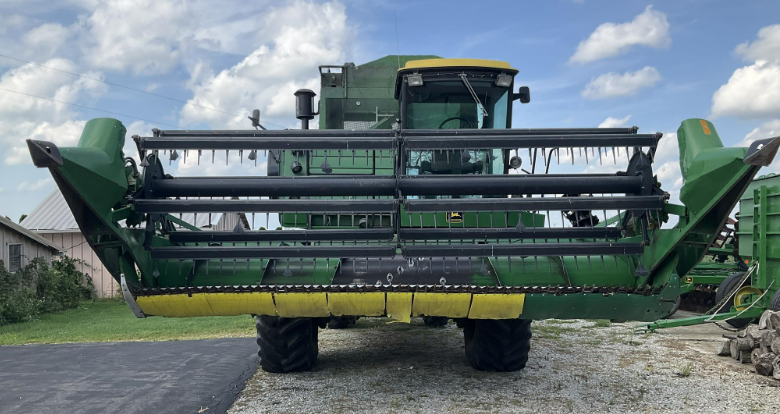 SOLD - 1989 John Deere 915 Harvesting with 15 ft | Tractor Zoom