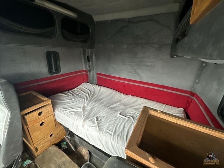 1989 White WIA Other Equipment Trucks for Sale | Tractor Zoom