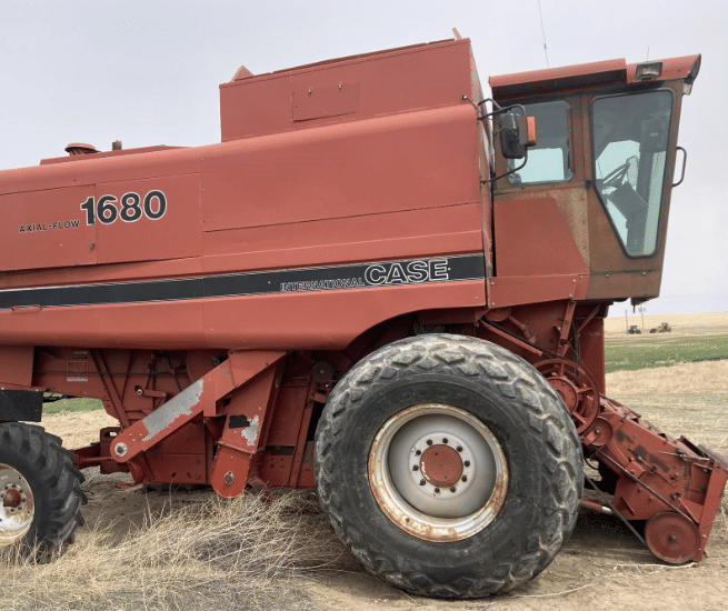 1990 Case IH 1680 Combines Class 5 for Sale | Tractor Zoom