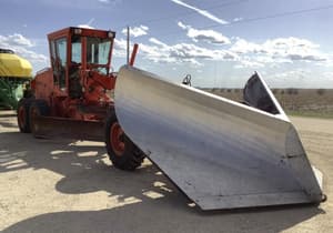 SOLD - 1990 Champion 710A Lot No. 823 Construction with 839 Hrs ...