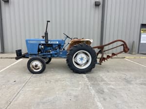 SOLD - 1990 Ford 1900 Stock No. 4324382 Tractors with 28 HP | Tractor Zoom