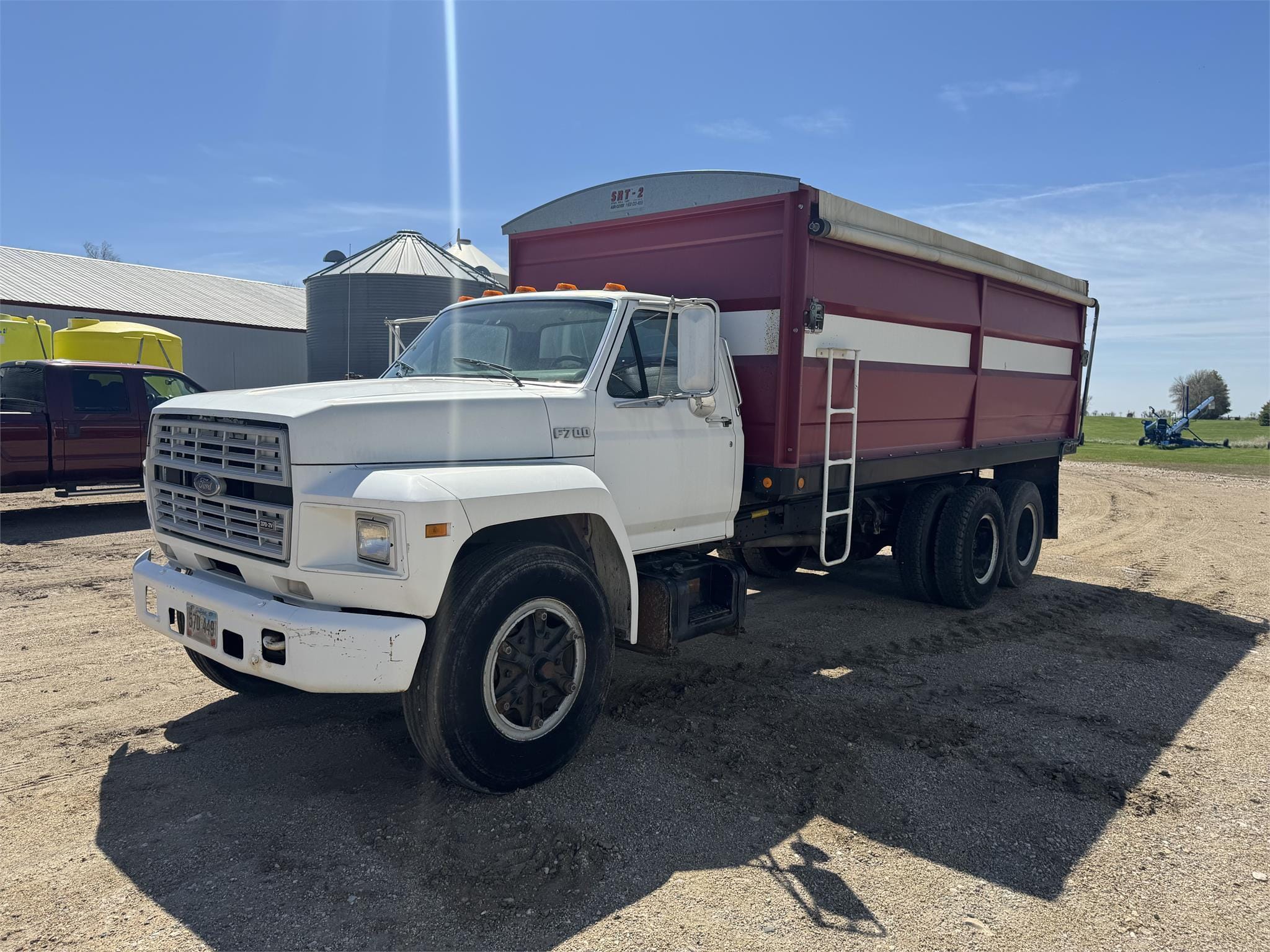 SOLD - 1990 FORD F700 Other Equipment with 146,078 mi | Tractor Zoom