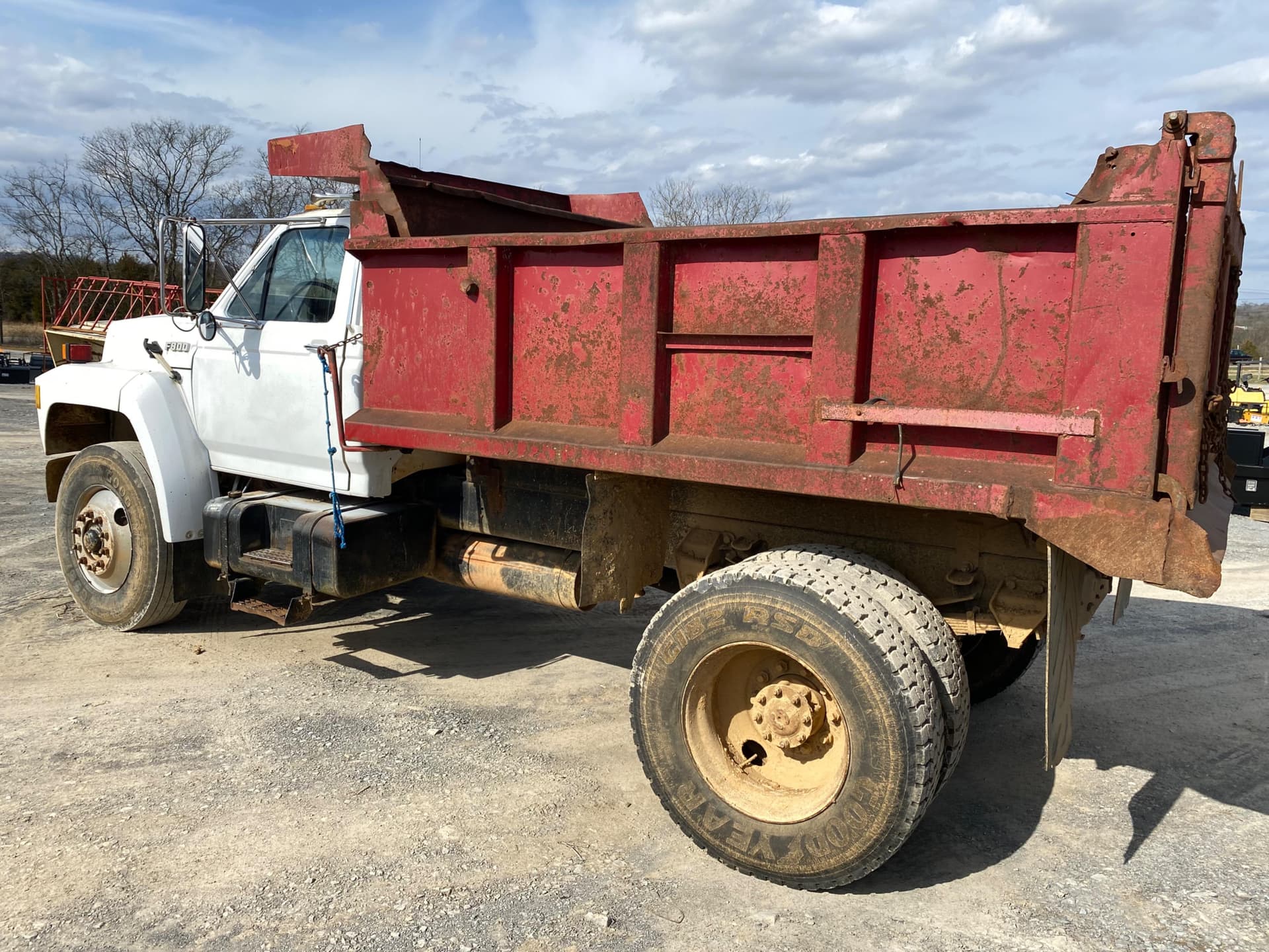 1990 Ford F-800 Other Equipment Trucks for Sale | Tractor Zoom