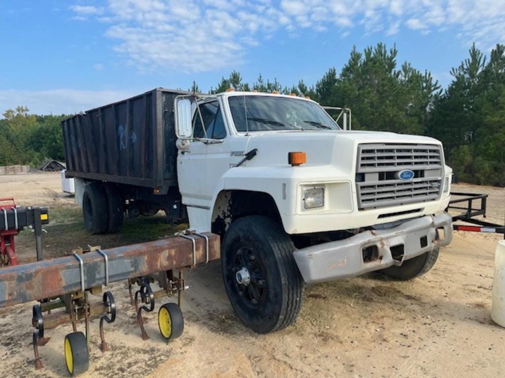 SOLD - 1990 Ford F-800 Lot No. 6481 Other Equipment with --- mi ...