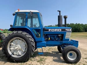 SOLD - 1990 Ford TW 15 Tractors Stock No. 125729 | Tractor Zoom