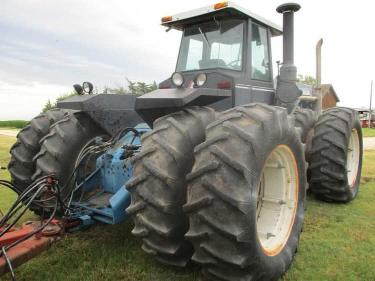 1990 Versatile 876 Tractors 175 to 299 HP for Sale | Tractor Zoom