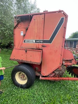 SOLD - 1990 Gehl 1470 Hay and Forage Stock No. 204779 | Tractor Zoom