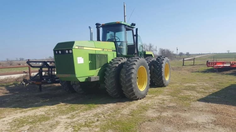 SOLD - 1990 John Deere 8560 Tractors 175 to 299 HP | Tractor Zoom
