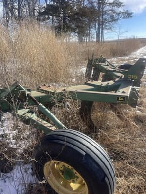 SOLD - 1990 John Deere 915 Stock No. C127838 Tillage with 7 Shanks ...