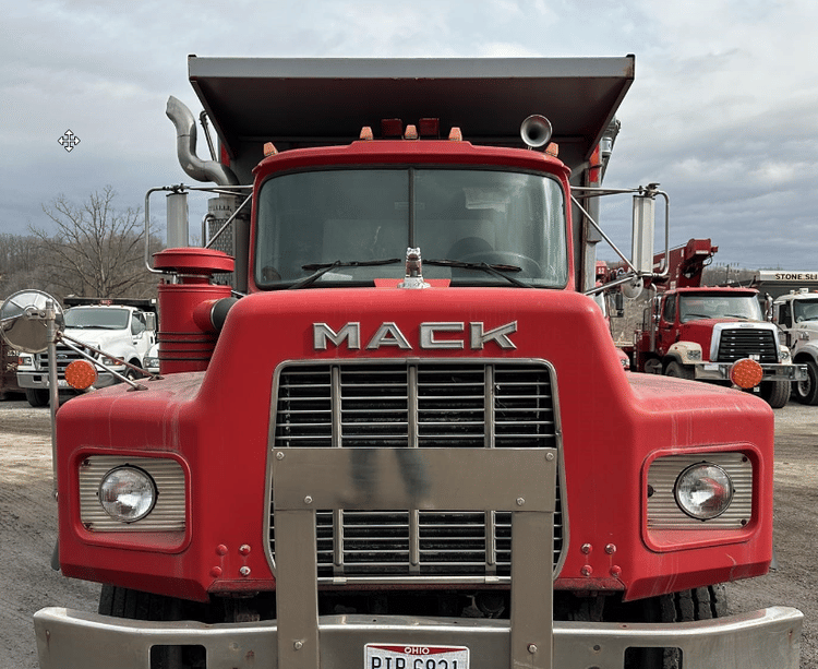 1990 Mack RB690S Other Equipment Trucks for Sale | Tractor Zoom