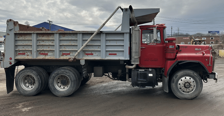 1990 Mack RB690S Other Equipment Trucks for Sale | Tractor Zoom