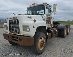 SOLD - 1990 Mack RD690S Lot No. DR3910 Other Equipment with 39,091 mi ...