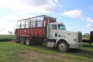 SOLD - 1990 Peterbilt 357 Lot No. 4970 Other Equipment with 158,032 mi ...