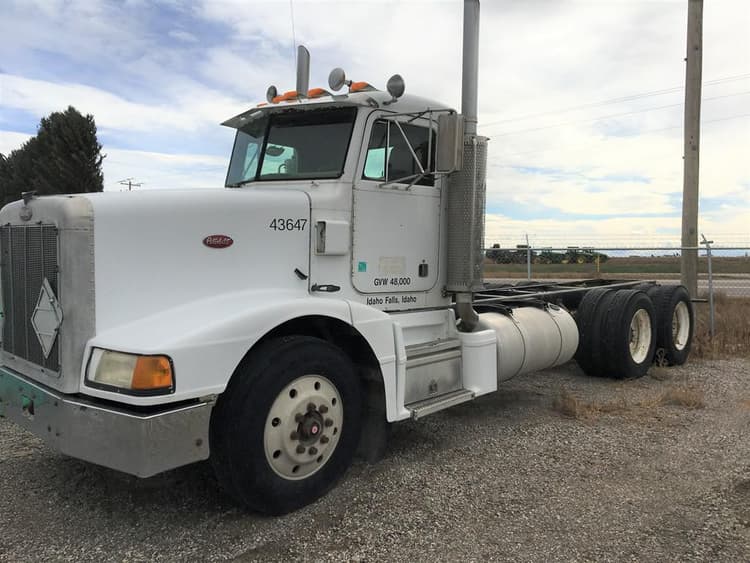 SOLD - 1990 Peterbilt 377 Other Equipment Trucks | Tractor Zoom