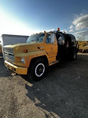 SOLD - 1991 Ford F-800 Lot No. 120 Other Equipment with --- mi ...