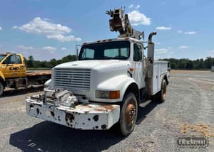 SOLD - 1991 International 4900 Lot No. 2425 Other Equipment with ...