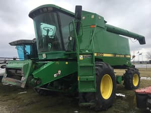 SOLD - 1991 JD 9500 4WD Combine Combines with 4,893 Hrs | Tractor Zoom