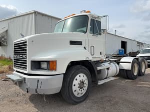 1991 Mack CH613 Lot No. 43 Other Equipment For Sale with 382,609 mi ...