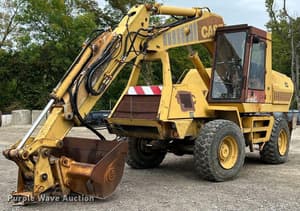 SOLD - 1992 Case 1085C wheeled excavator Construction with 207 Hrs ...