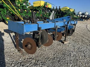 SOLD - 1992 DMI 500 Stock No. 229088 Tillage with 5 Shanks | Tractor Zoom