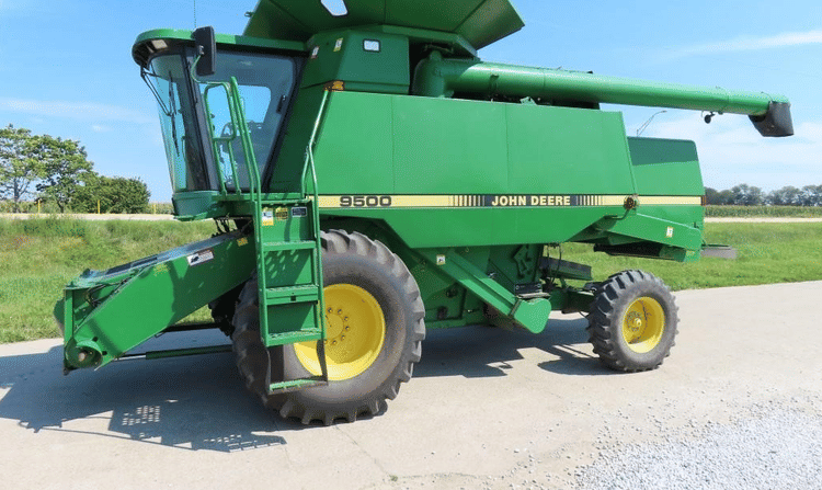 SOLD - 1992 John Deere 9500 Combines Class 5 | Tractor Zoom