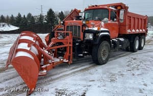 SOLD - 1992 Mack RD690S Lot No. DQ1026 Other Equipment with 350,103 mi | Tractor Zoom