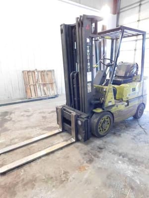 1992 Mitsubishi FGC25 Lot No. 5277816 Construction For Sale with 3,370 ...